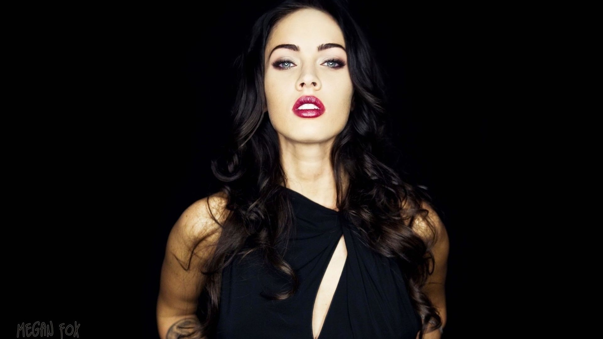 Megan Fox Desktop Wallpaper Megan Fox Hd Wallpaper Widescreen