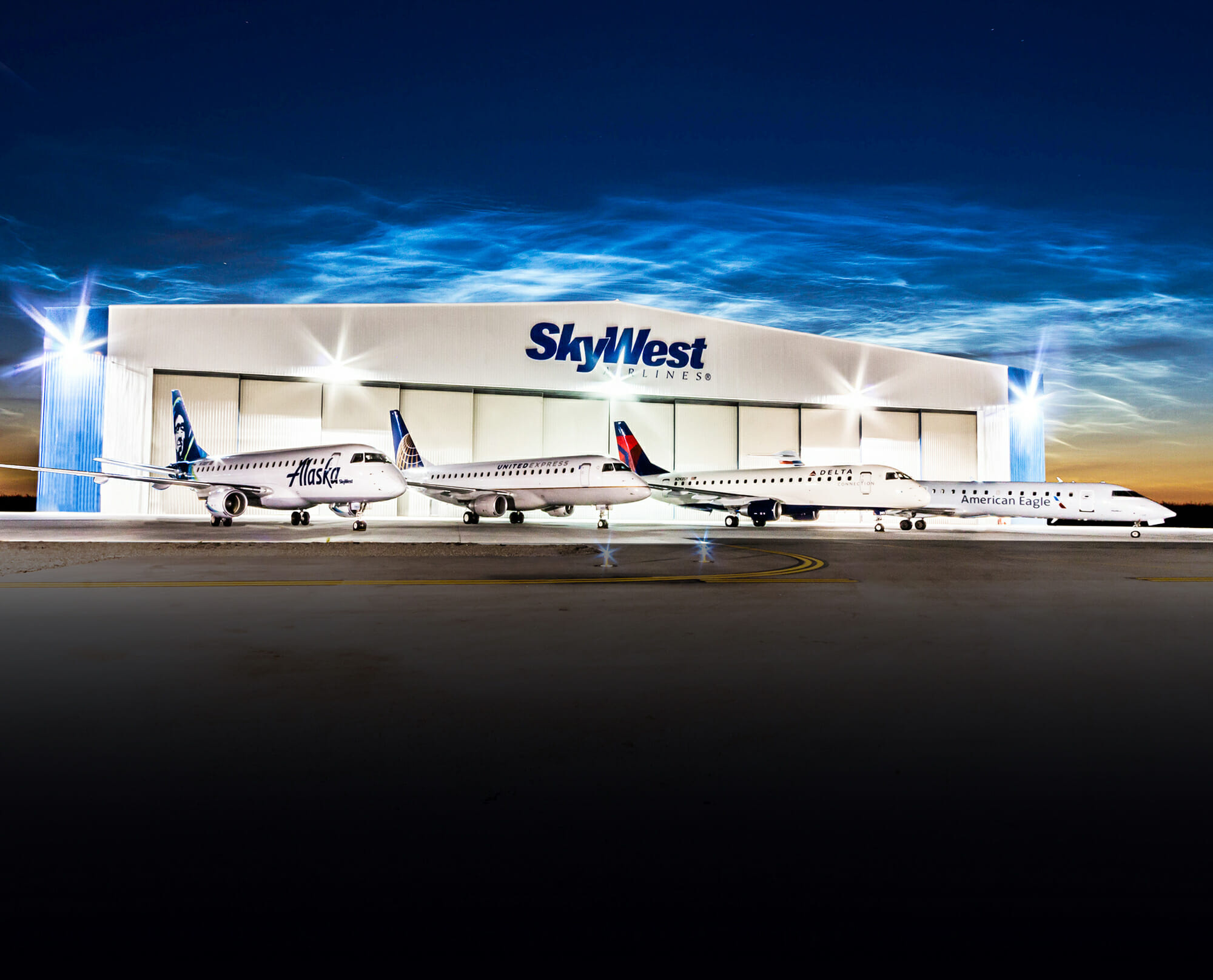 SkyWest Airlines Wallpapers (10 images) - WallpaperCat