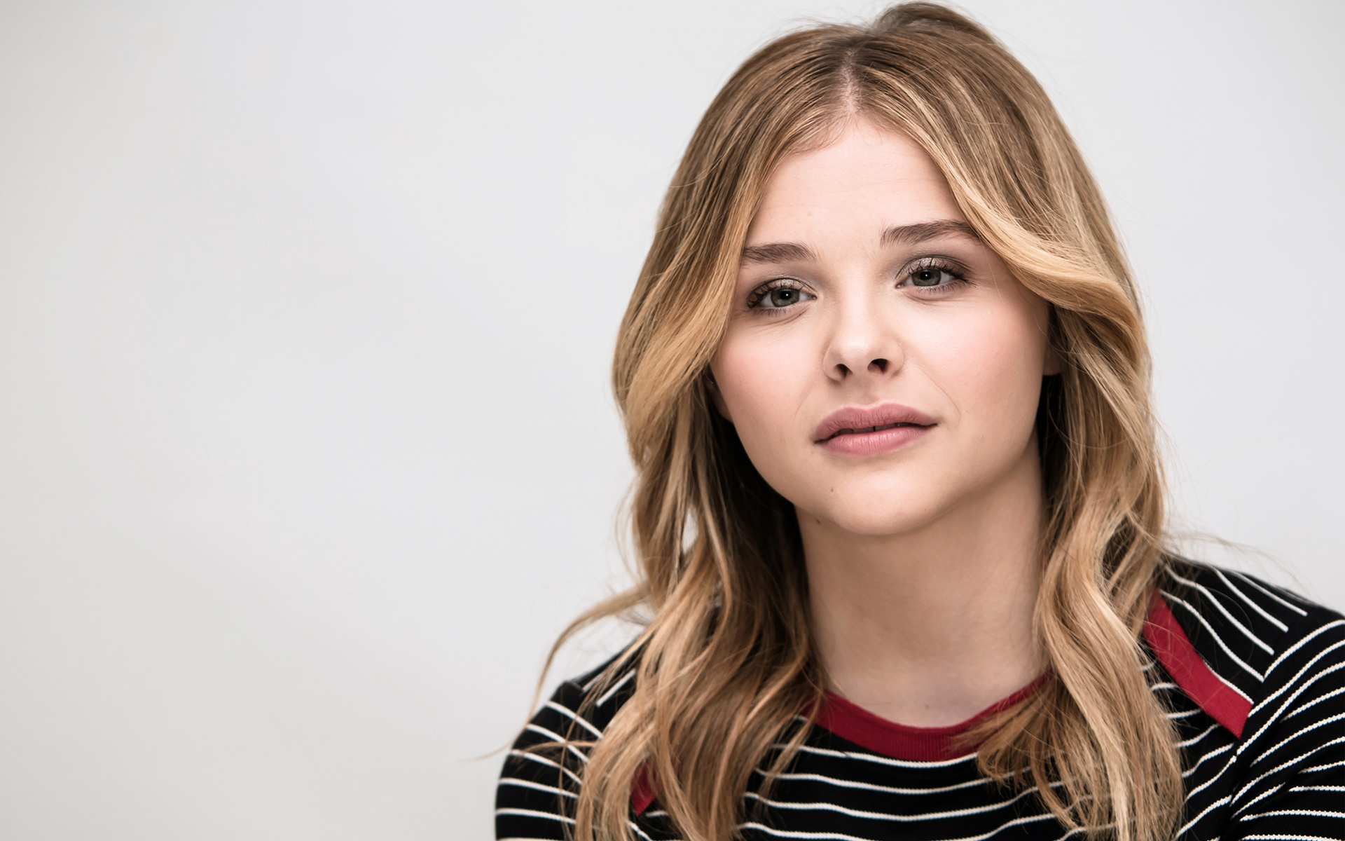 Chloe Moretz Wallpaper Hd Chloe Grace Moretz 2023 Wallpaper HD