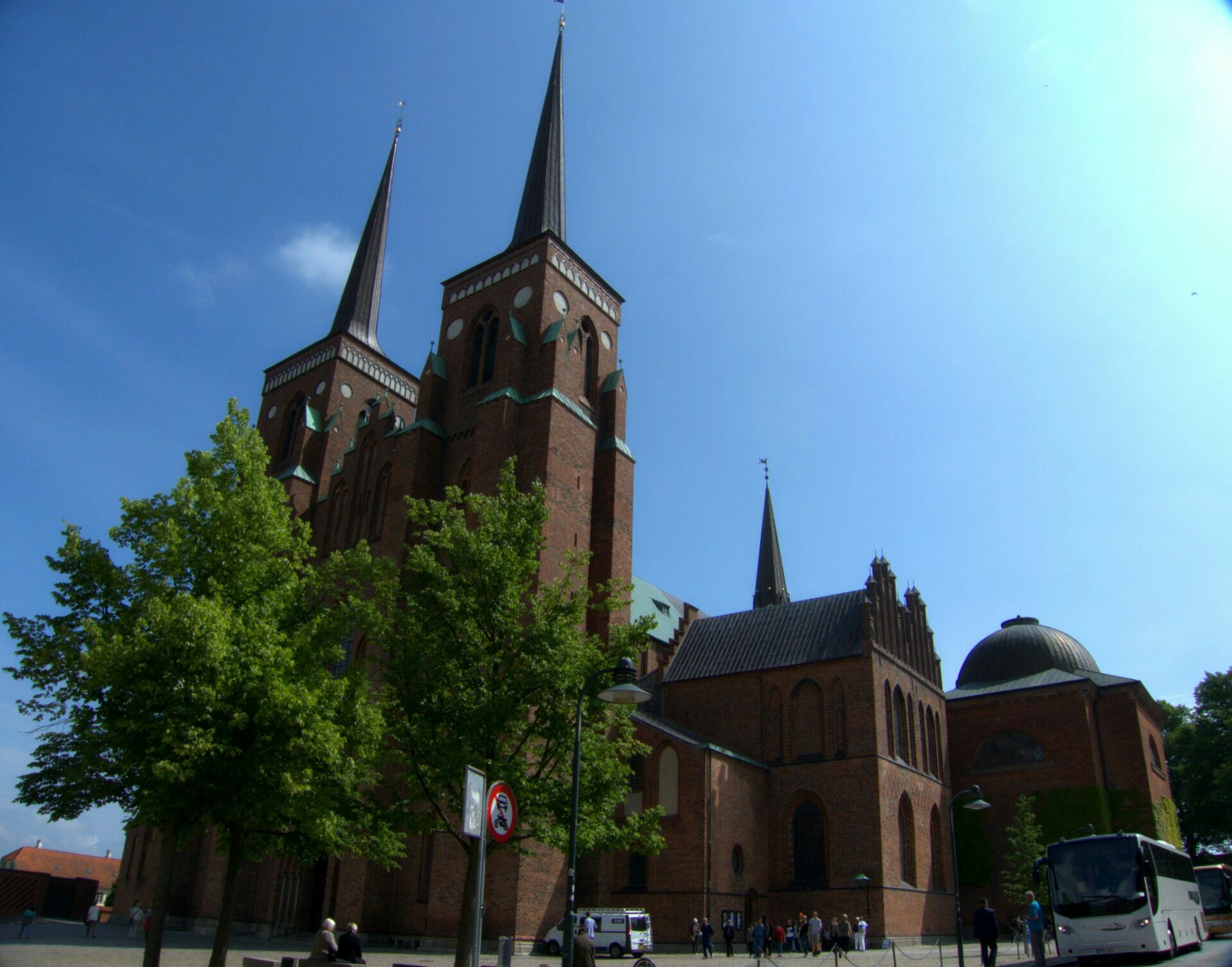 Roskilde Cathedral Wallpapers (11 images) - WallpaperCat