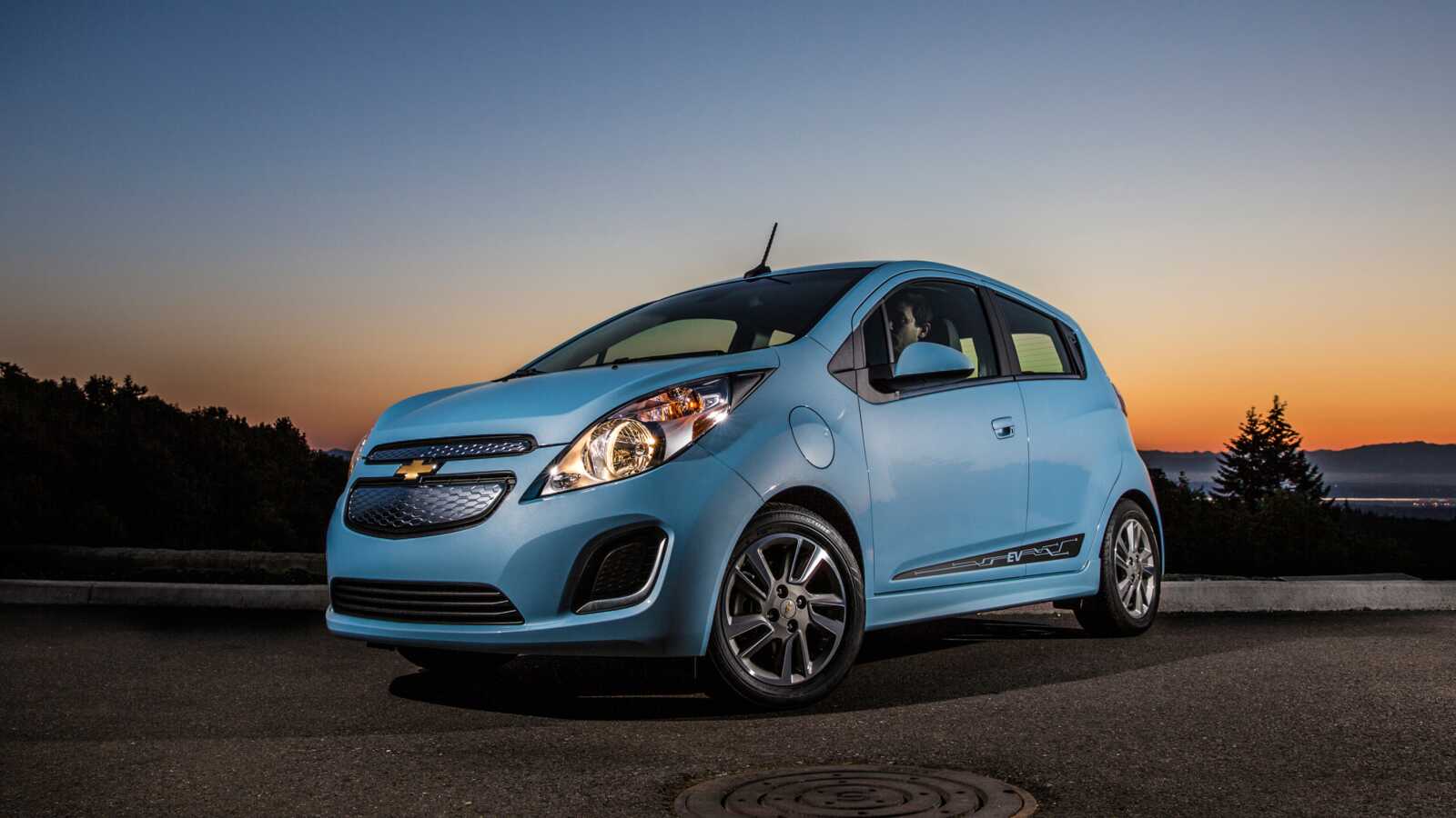 Chevrolet Spark Wallpapers (24 images) - WallpaperCat