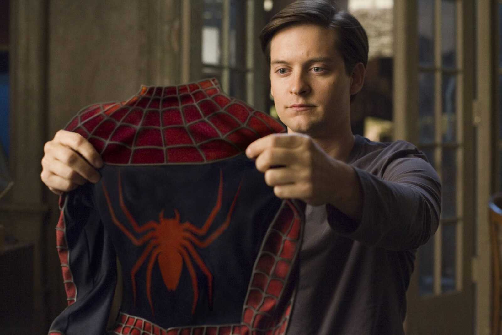 Spider-Man (Tobey Maguire) Wallpapers (34 images) - WallpaperCat
