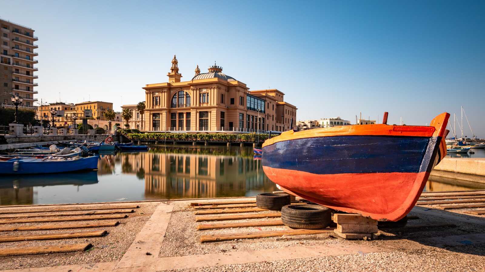 Bari Wallpapers (29 images) - WallpaperCat