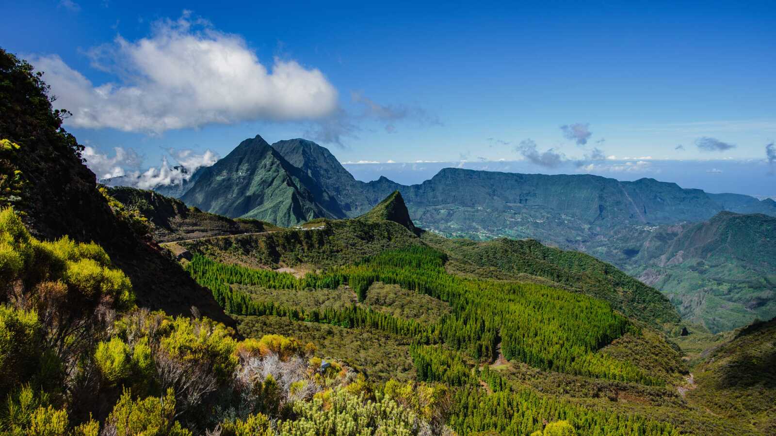 Reunion Island Wallpapers (30 images) - WallpaperCat