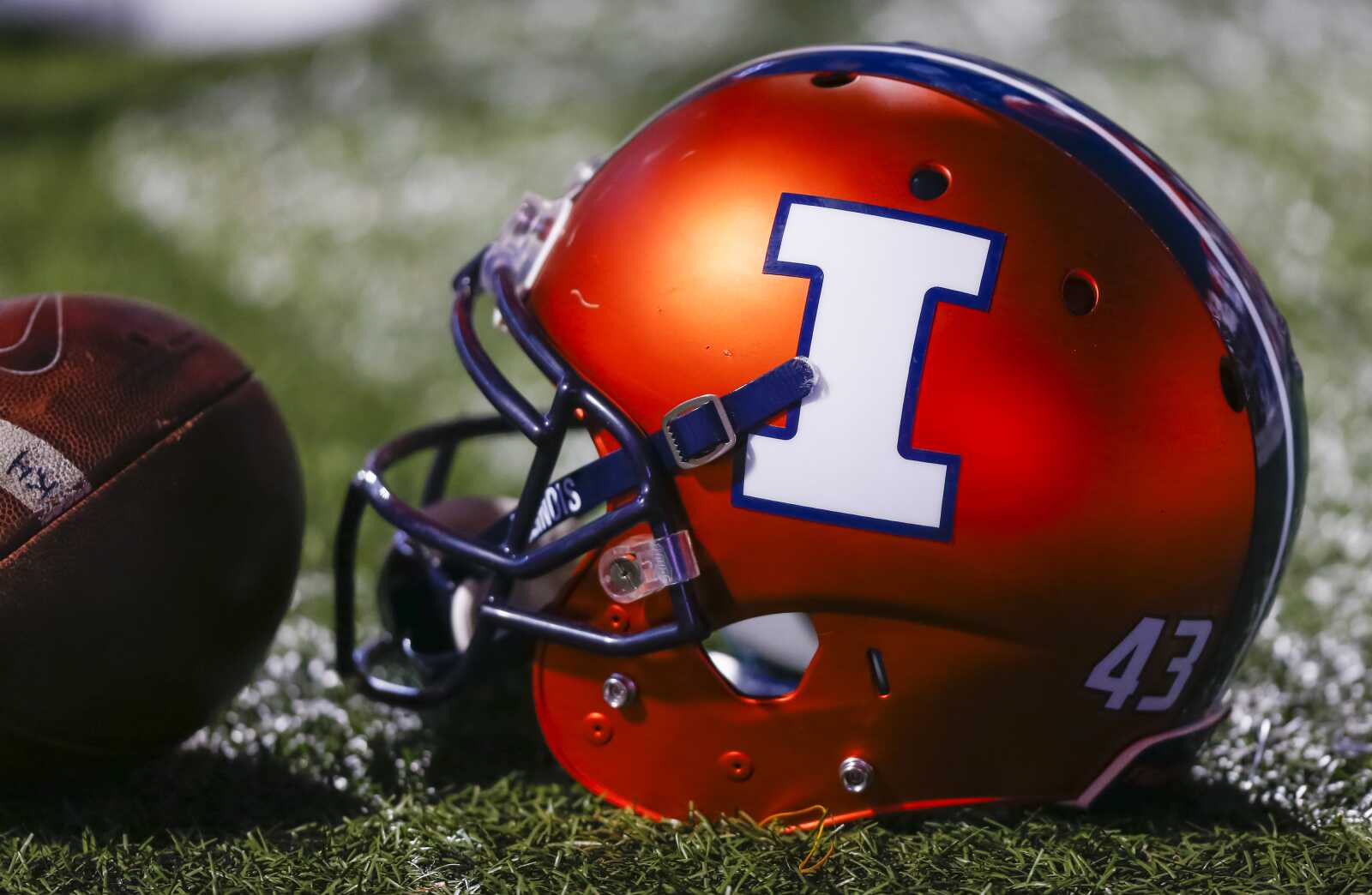 Illinois Fighting Illini Football Wallpapers (25 images) - WallpaperCat