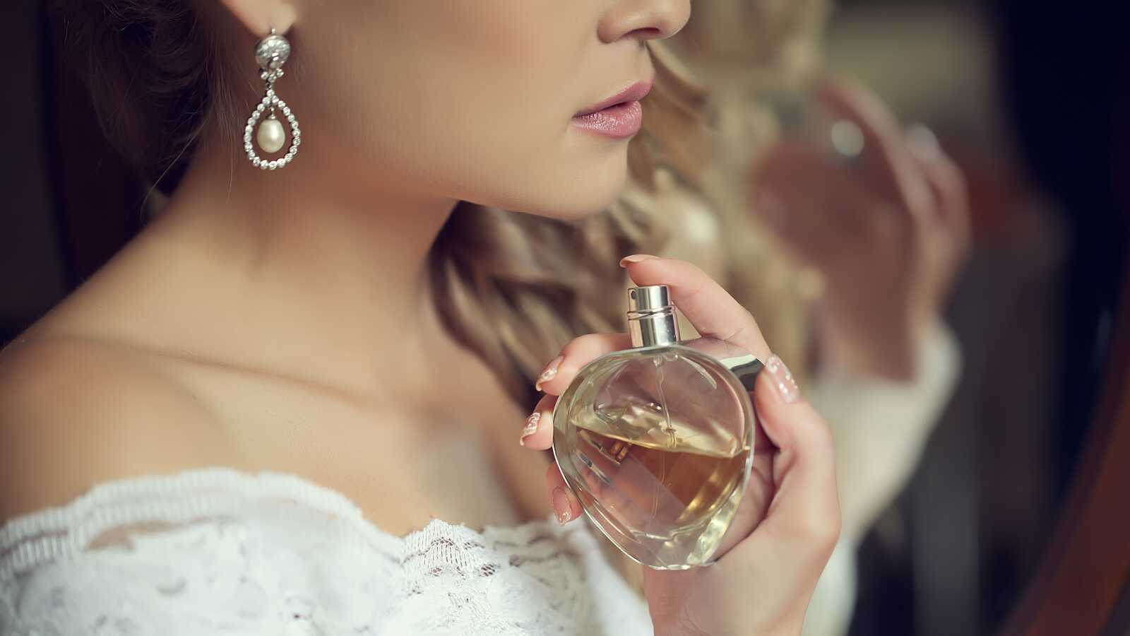 Perfume Wallpapers (26 images) - WallpaperCat