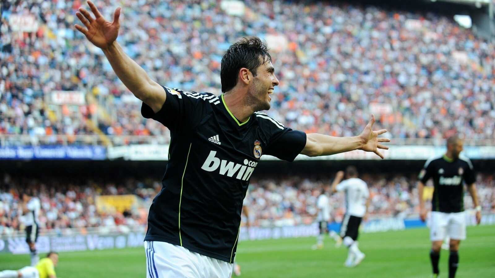 Kaká Wallpapers (24 images) - WallpaperCat