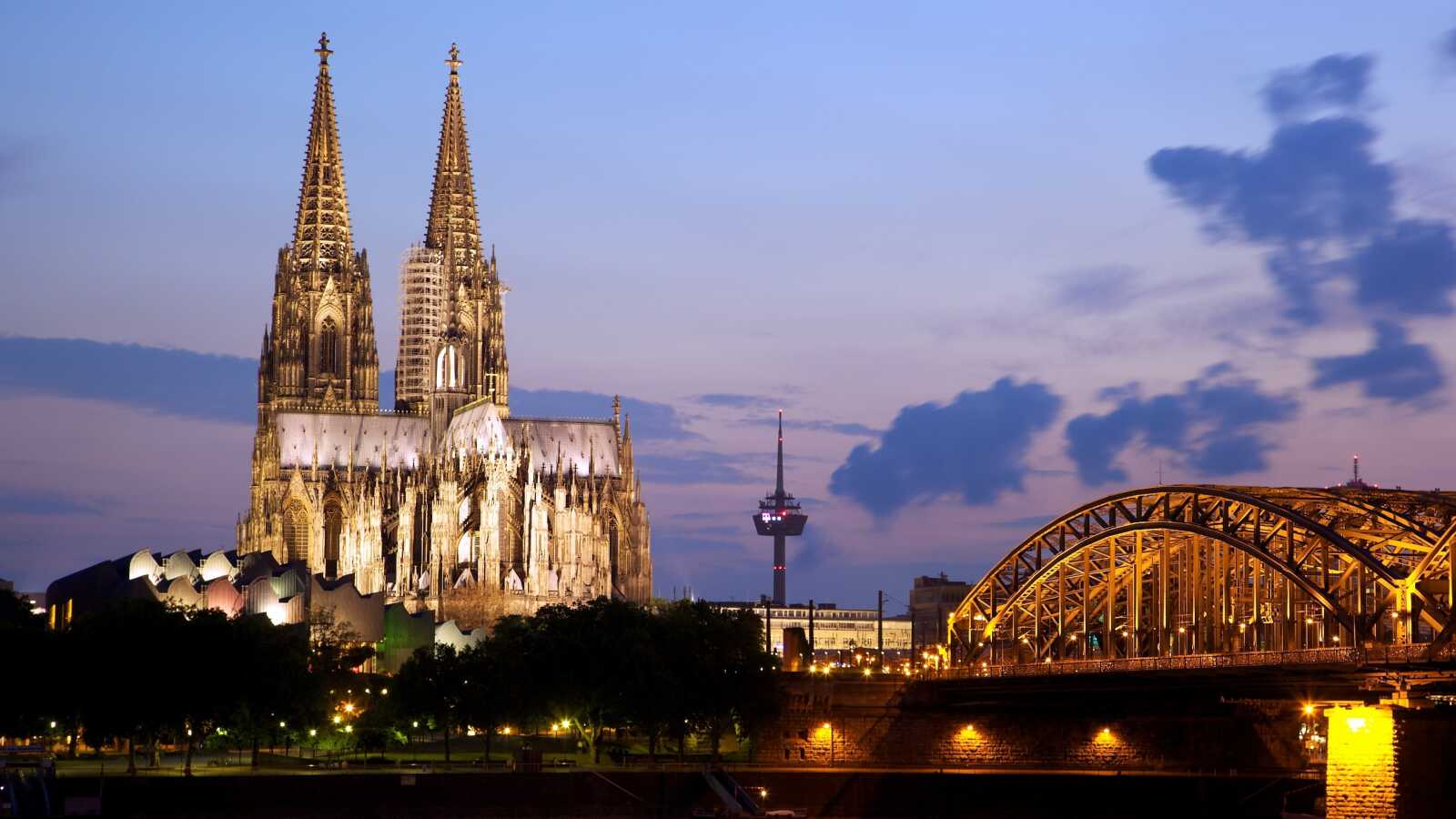 Cathedral Wallpapers (49 images) - WallpaperCat