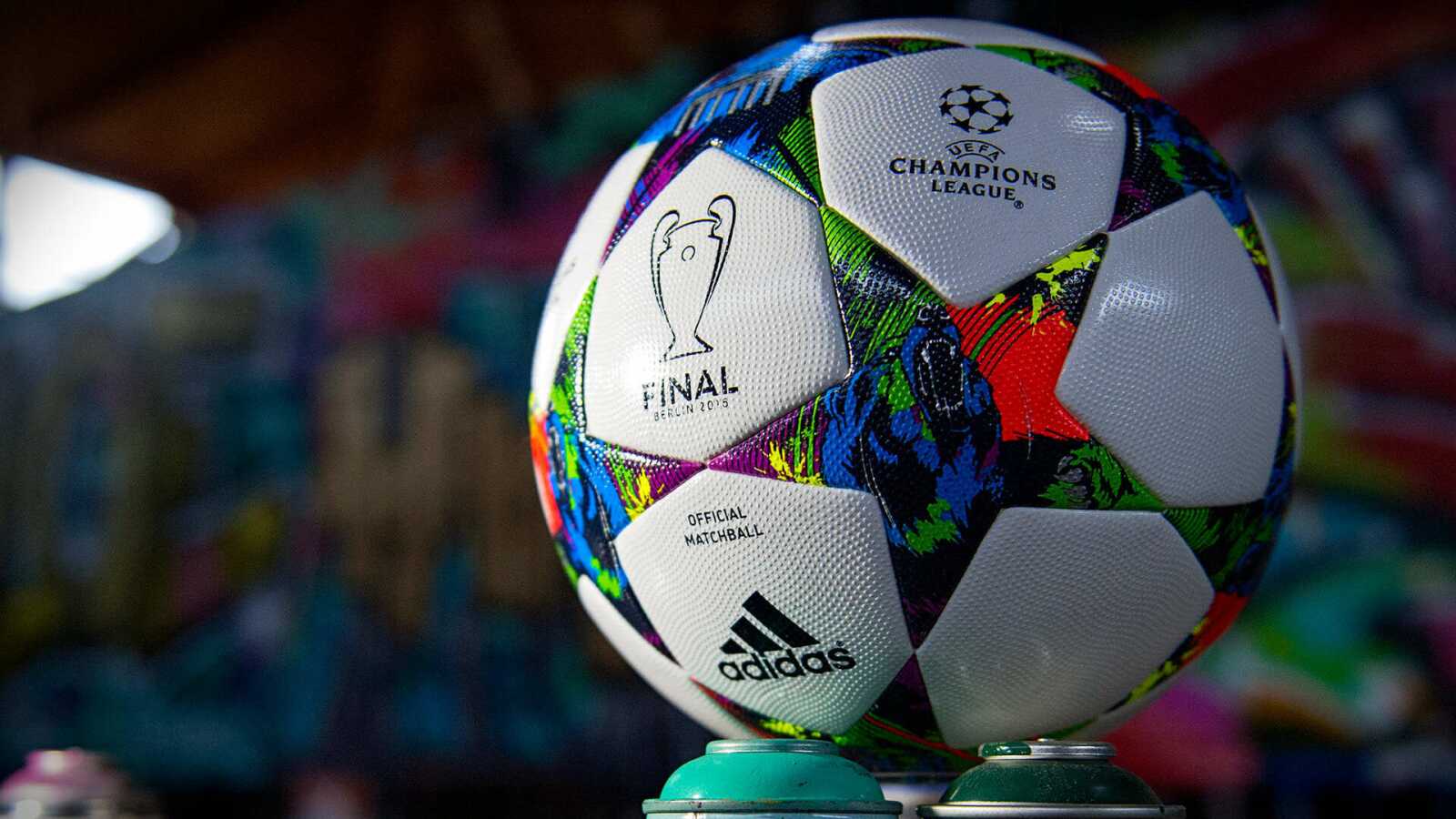 Football (Soccer) Wallpapers (32 images) - WallpaperCat