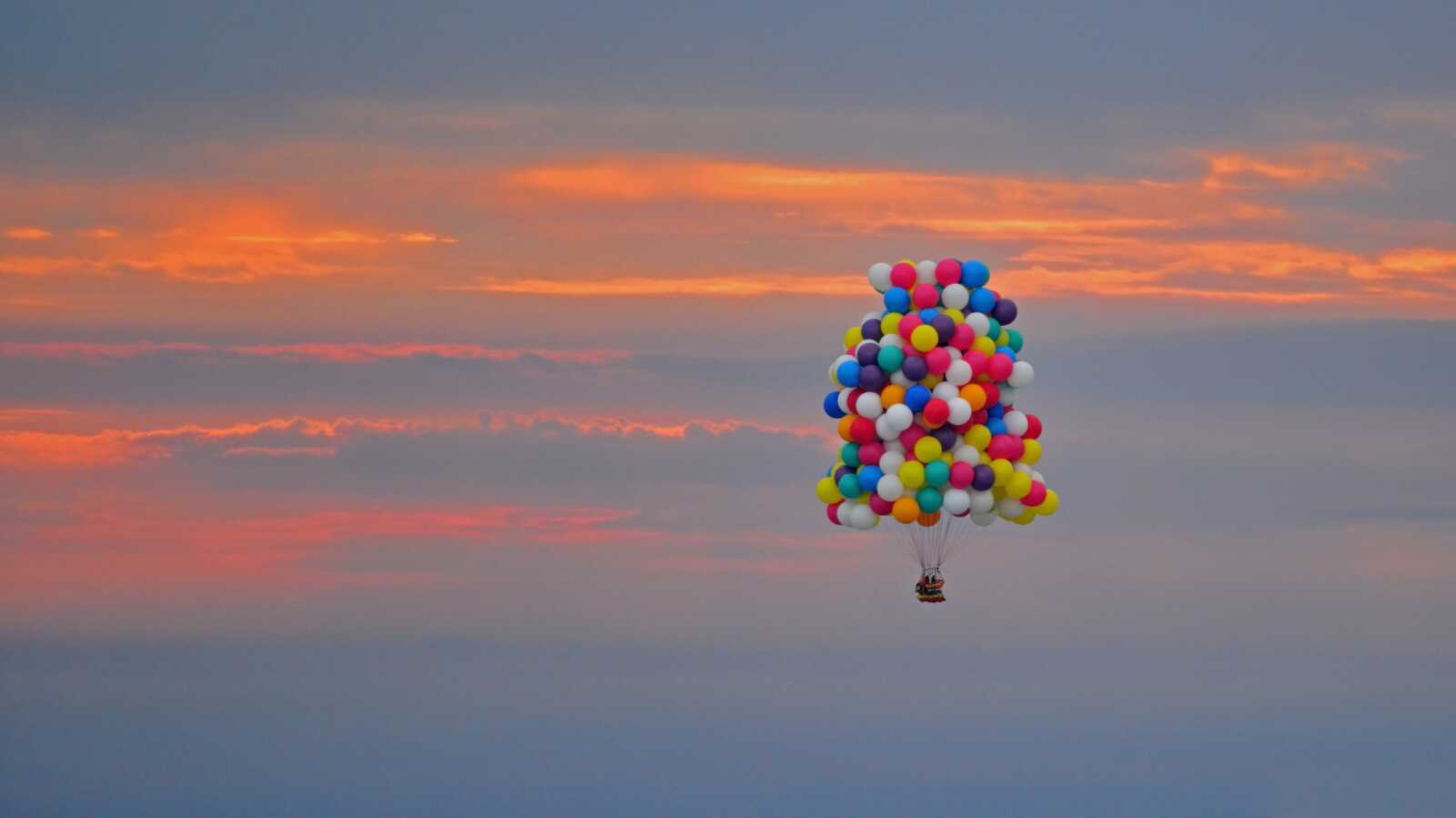 Cluster Ballooning Wallpapers (25 images) - WallpaperCat