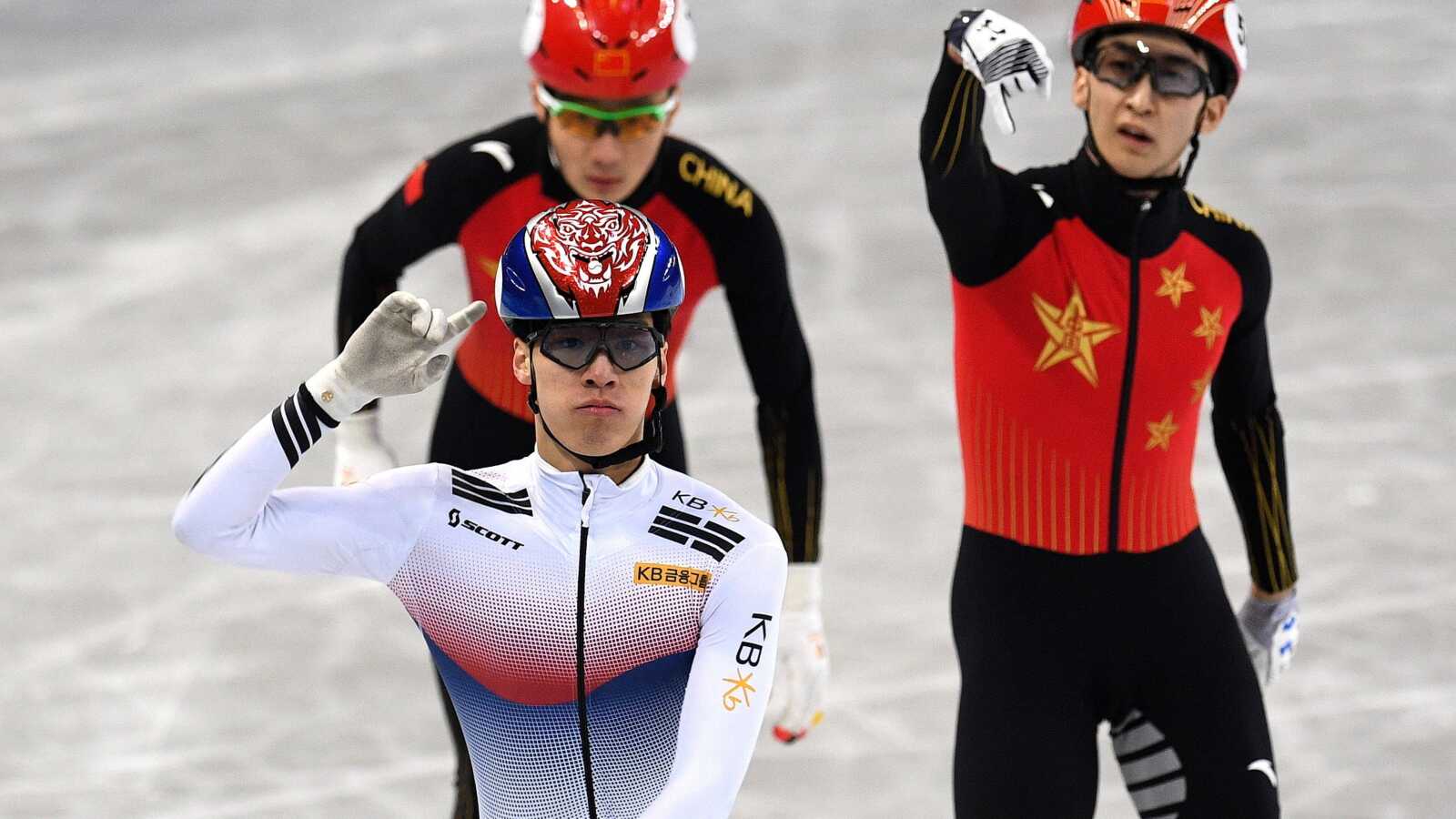 Hwang Dae-heon Wallpapers (14 images) - WallpaperCat