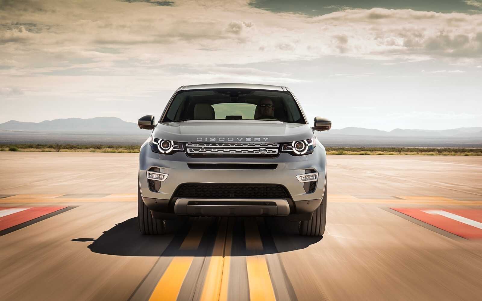 Land Rover Discovery Wallpapers (58 images) - WallpaperCat