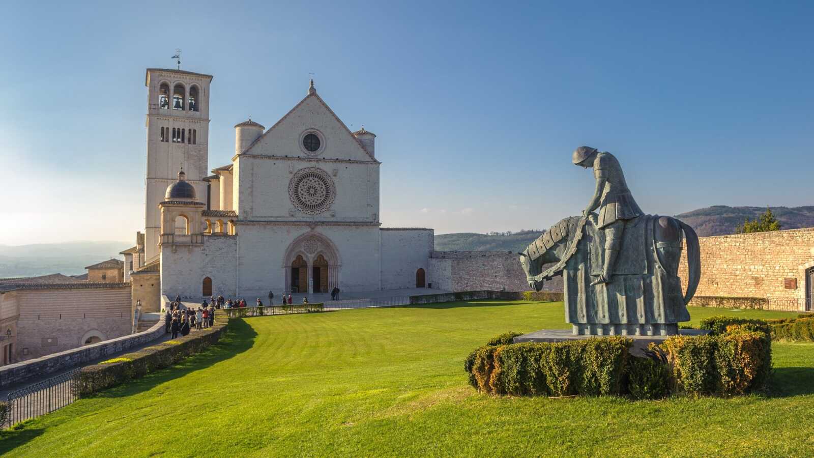 Assisi Wallpapers (28 images) - WallpaperCat