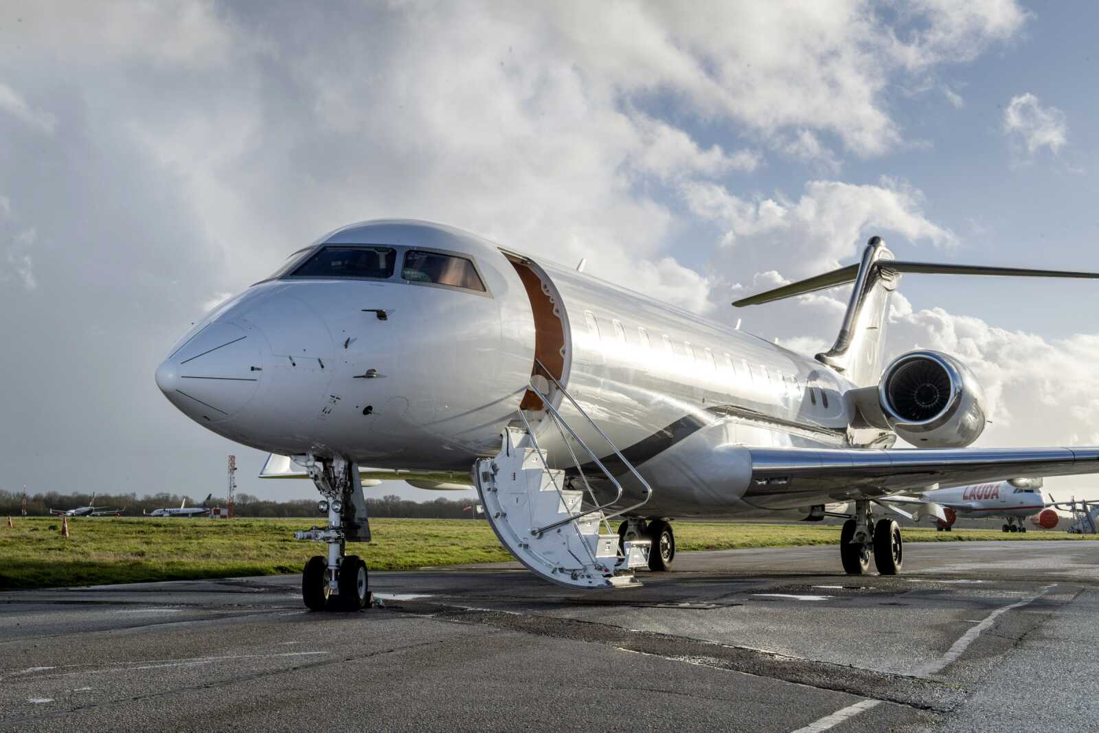 Bombardier Global Express Wallpapers (10 images) - WallpaperCat