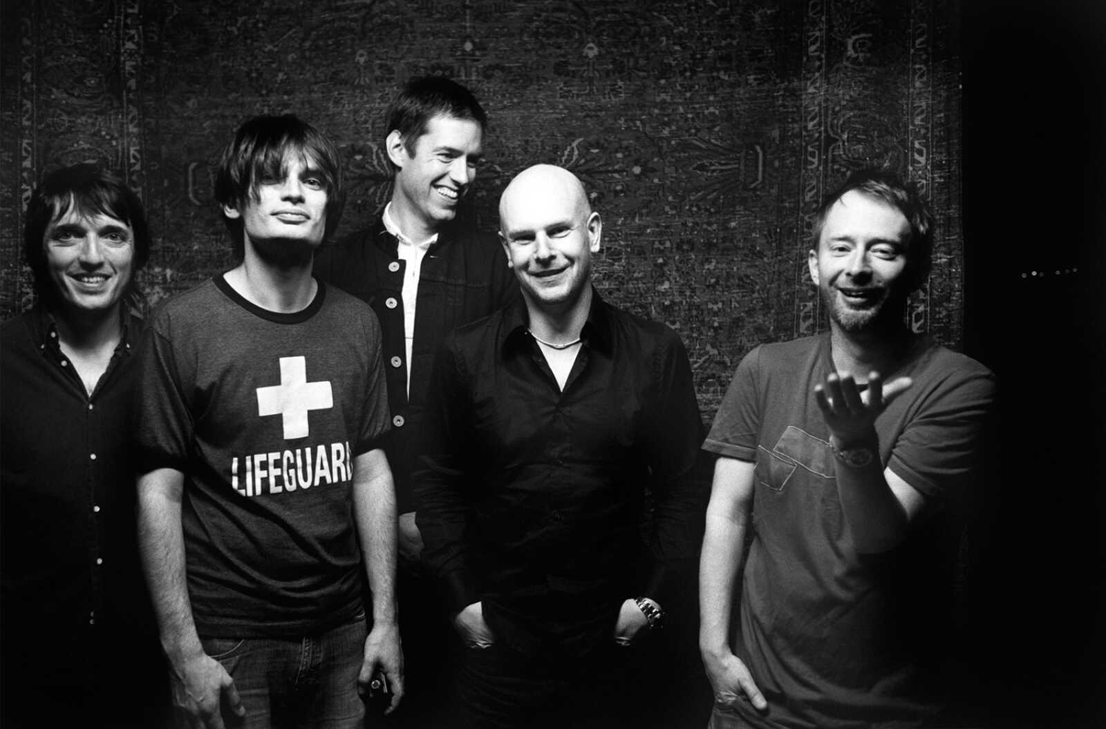 Radiohead Wallpapers (21 images) - WallpaperCat