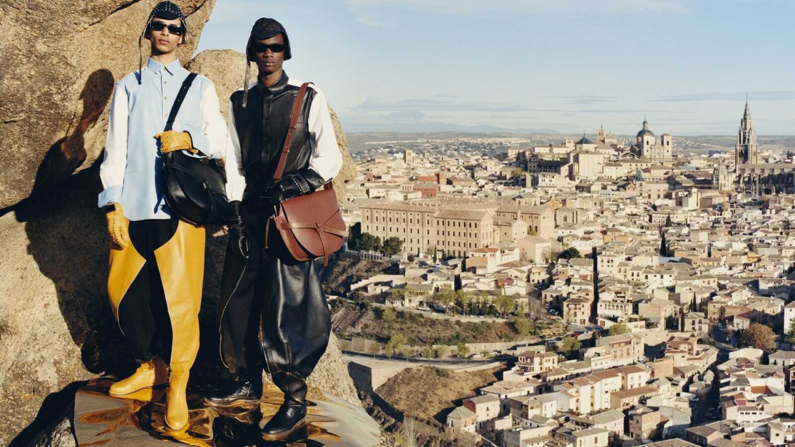 Loewe Wallpapers (19 images) - WallpaperCat