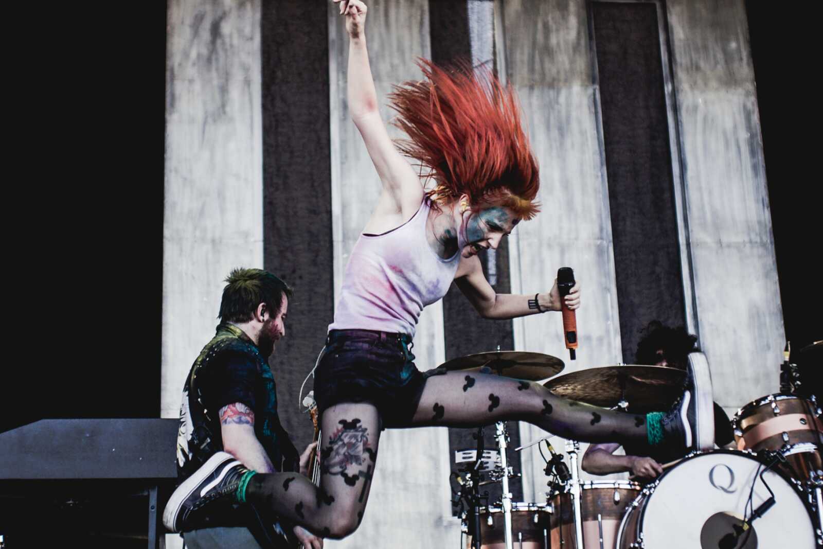 Paramore Wallpapers (61 images) - WallpaperCat