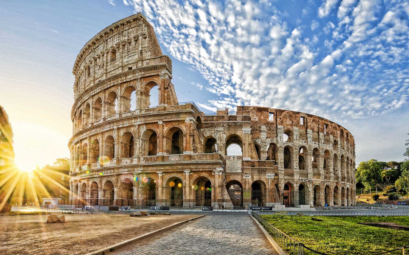 The Colosseum Wallpapers (51 images) - WallpaperCat