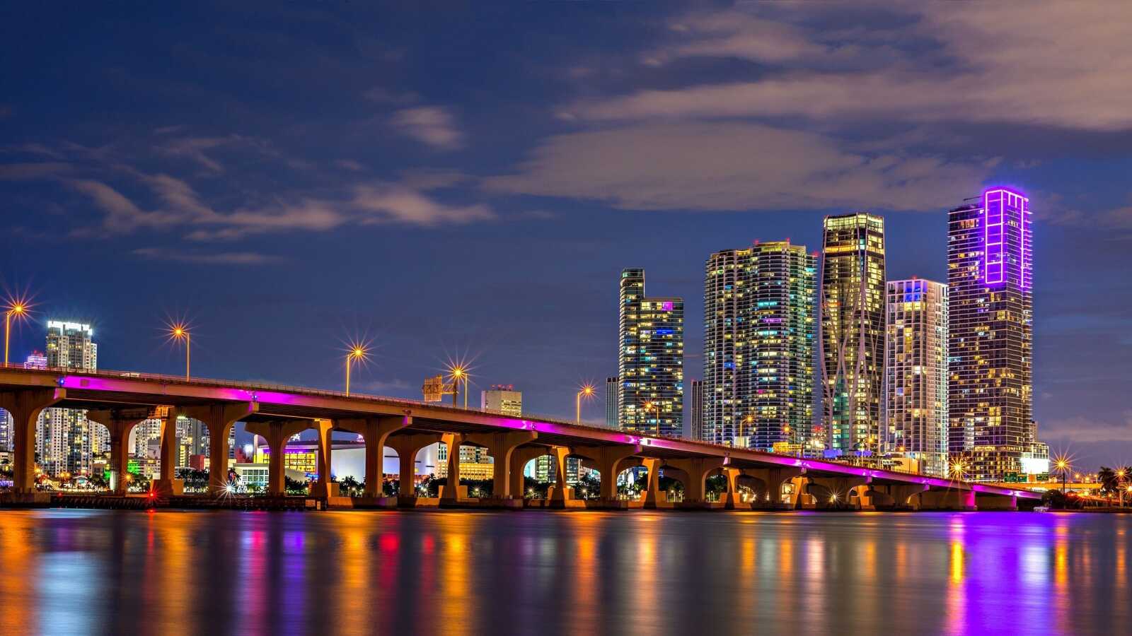 Miami Wallpapers (45 images) - WallpaperCat