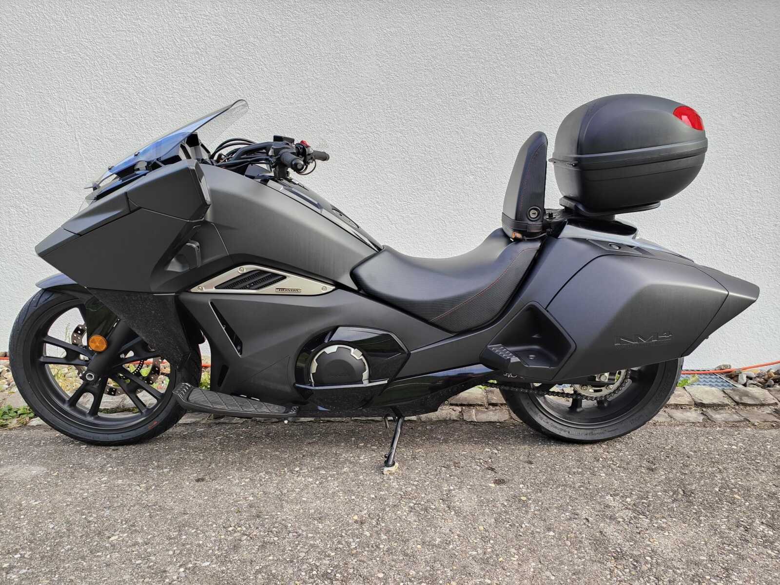 Honda NM4 Wallpapers (14 images) - WallpaperCat