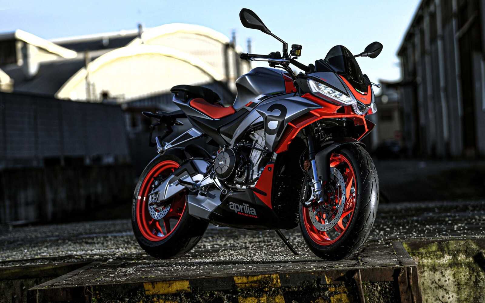 Aprilia Wallpapers (47 images) - WallpaperCat