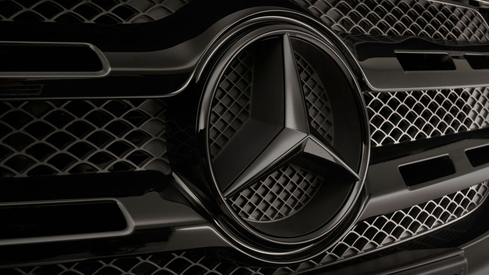 Mercedes-Benz Wallpapers (117 images) - WallpaperCat