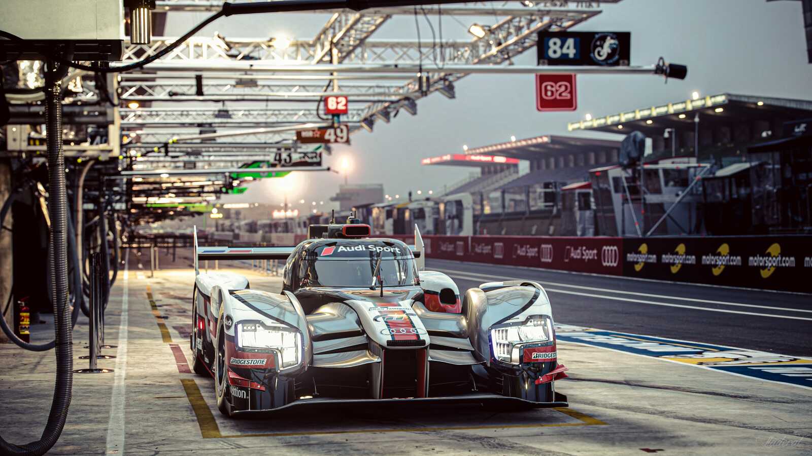 Race Track Wallpapers (68 images) - WallpaperCat