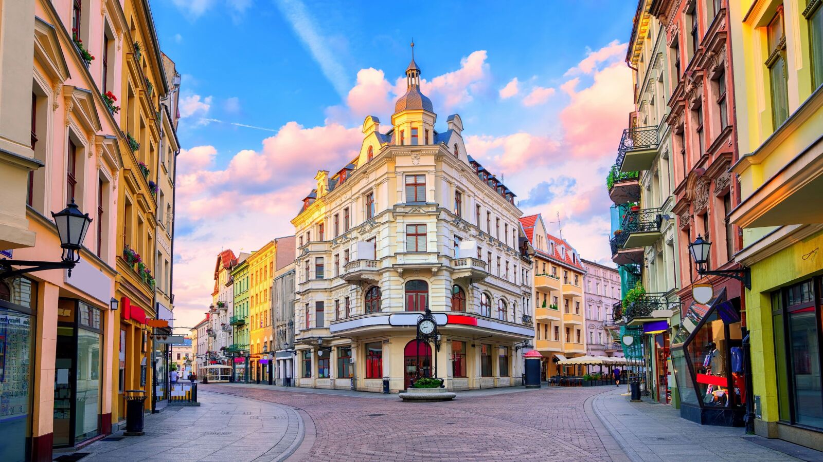 Europe Wallpapers (52 images) - WallpaperCat