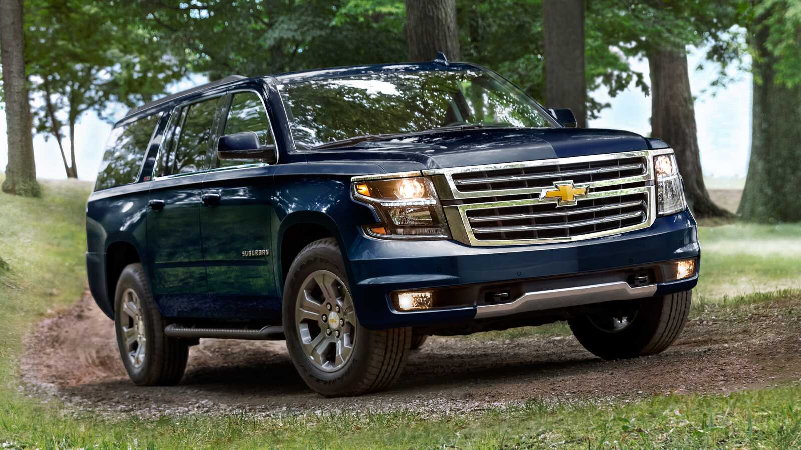 Chevrolet Suburban Wallpapers (25 images) - WallpaperCat