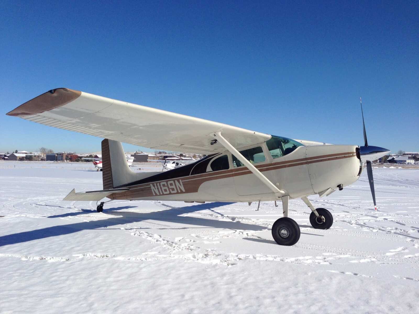 Cessna 180 Wallpapers (9 images) - WallpaperCat