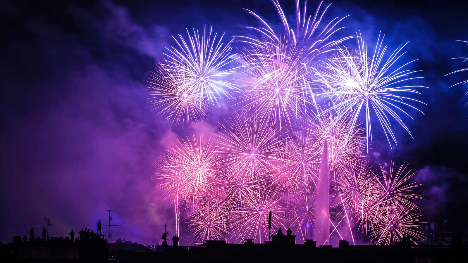 Firework Wallpapers (42 images) - WallpaperCat