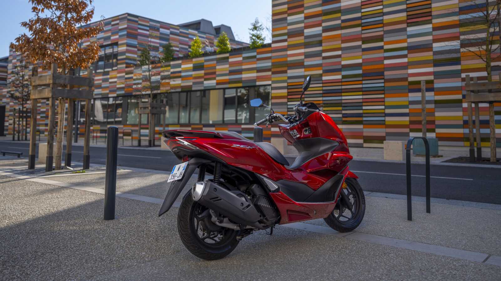 Honda PCX125 Wallpapers (17 images) - WallpaperCat