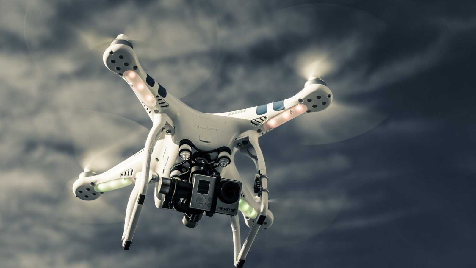 Drone Wallpapers (64 images) - WallpaperCat