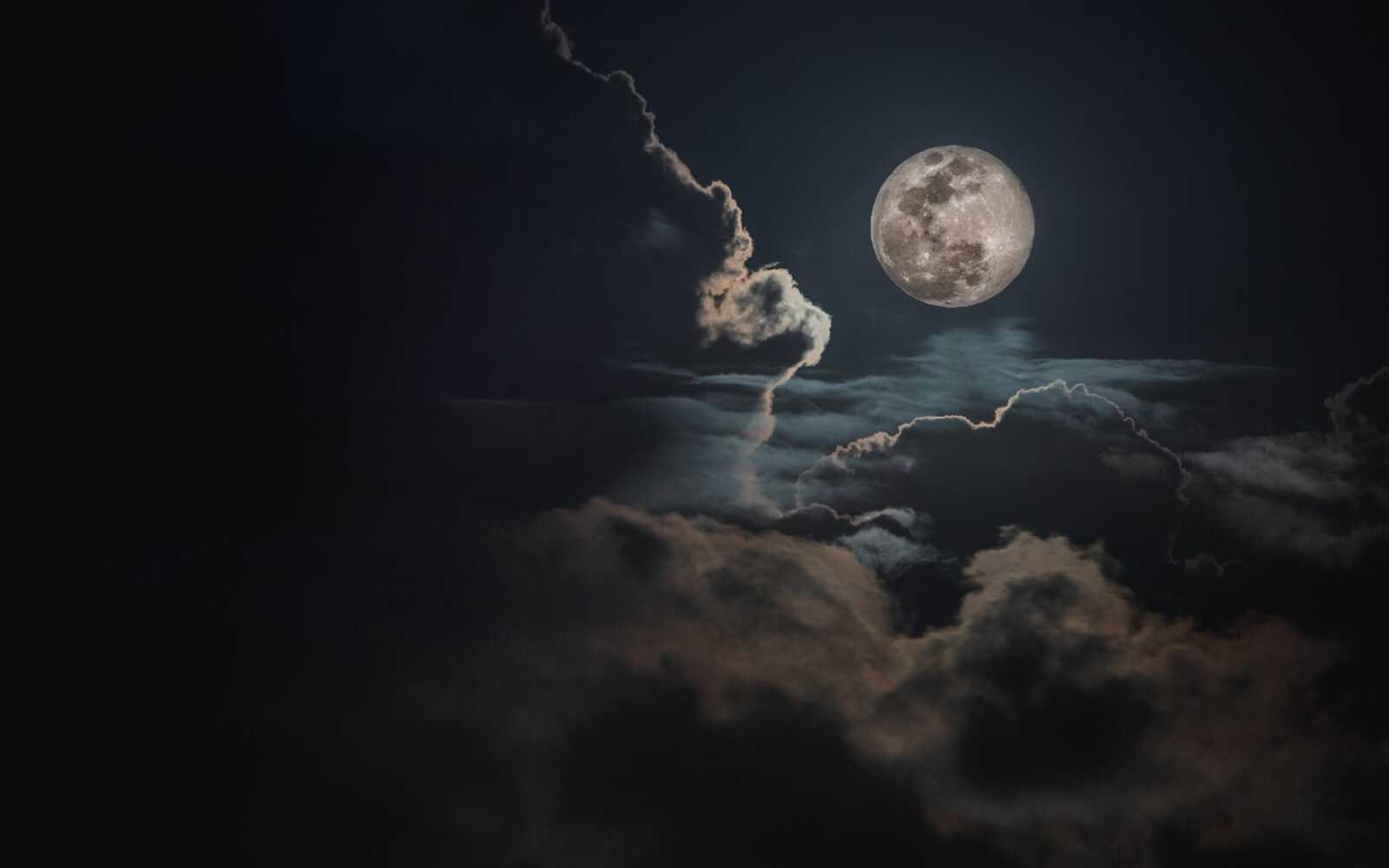 Moonlight Wallpapers (80 images) - WallpaperCat