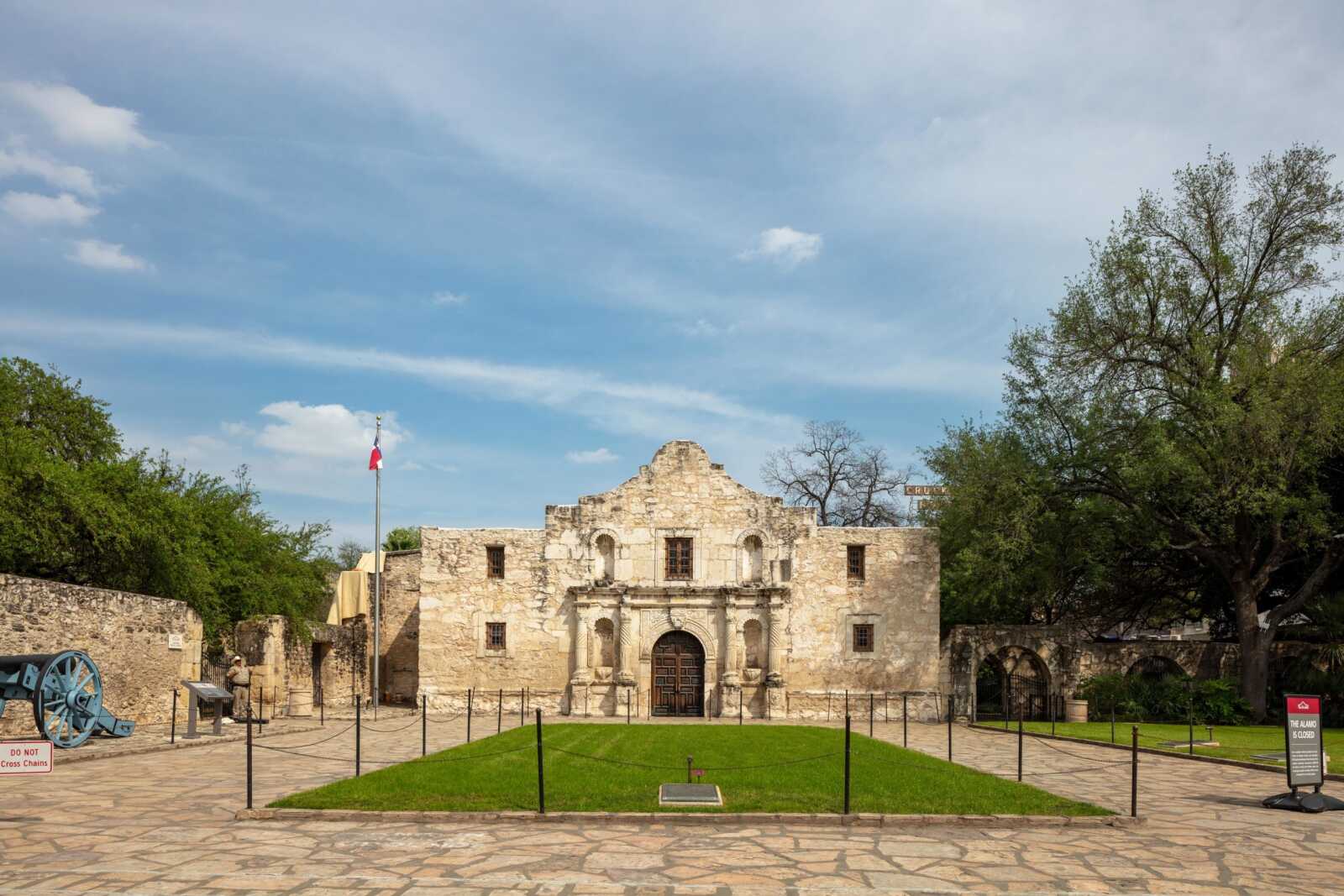The Alamo (San Antonio) Wallpapers (29 images) - WallpaperCat