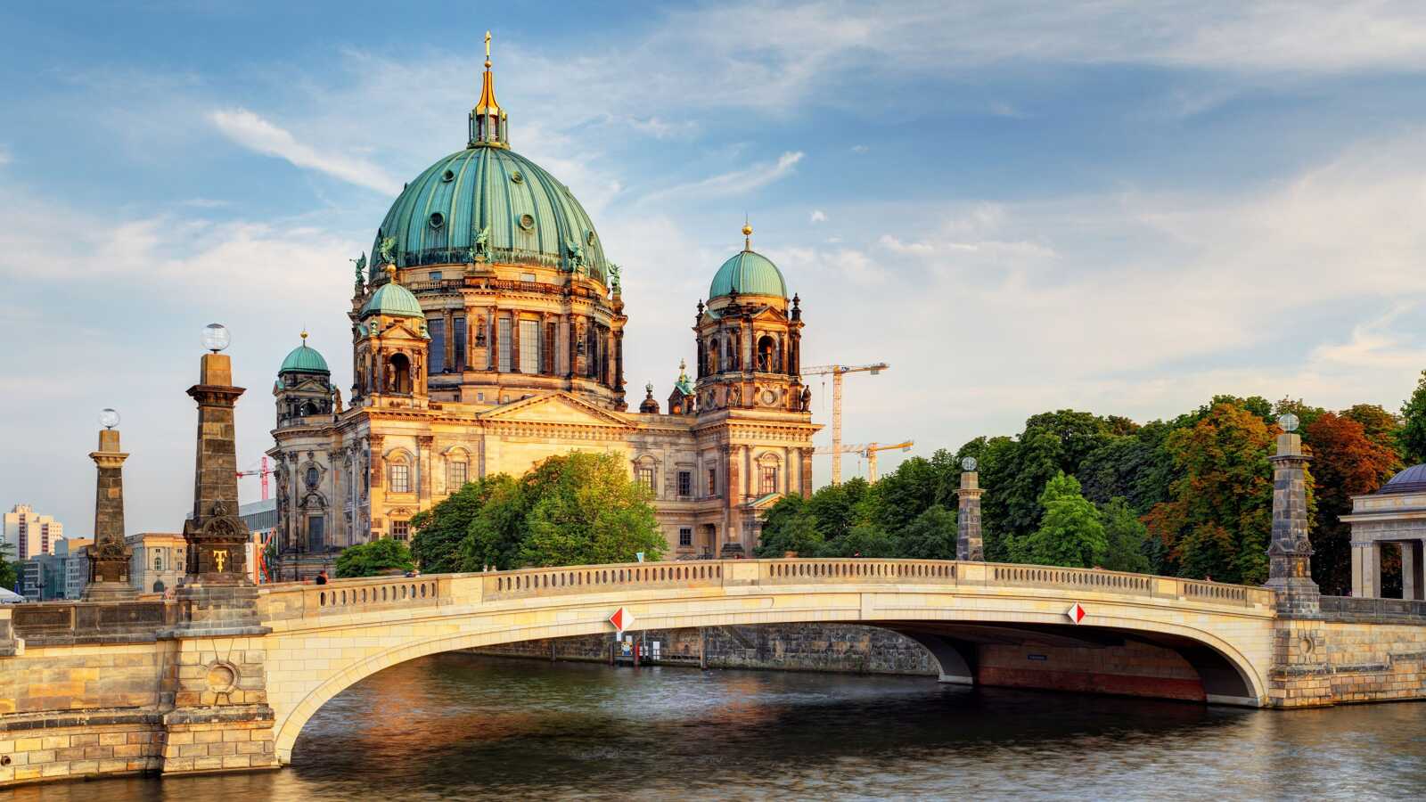 Cathedral Wallpapers (49 images) - WallpaperCat