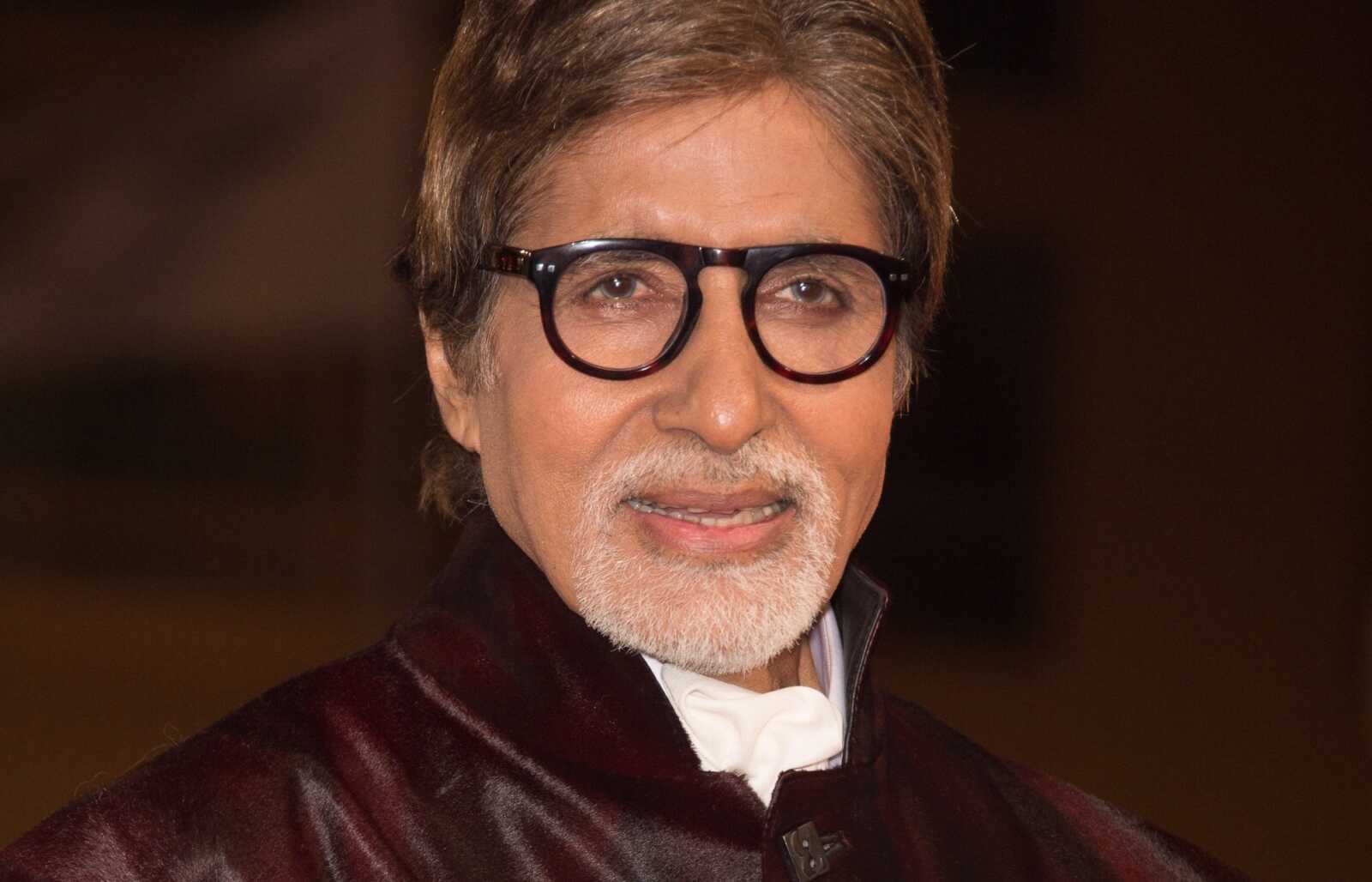 Amitabh Bachchan Wallpapers (24 images) - WallpaperCat