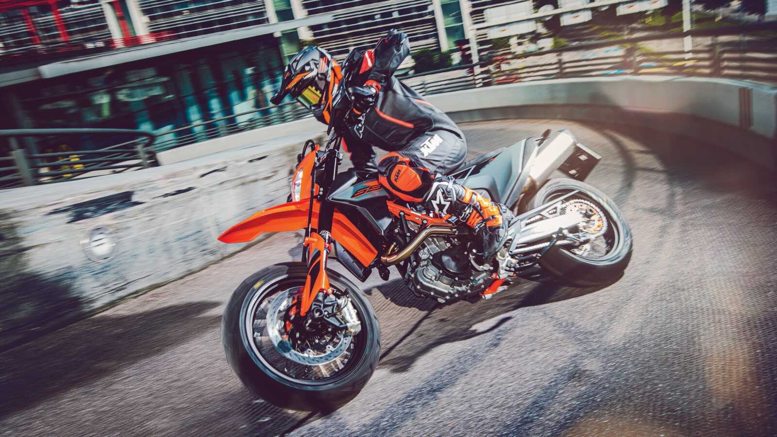 KTM 690 SMC Wallpapers (34 images) - WallpaperCat
