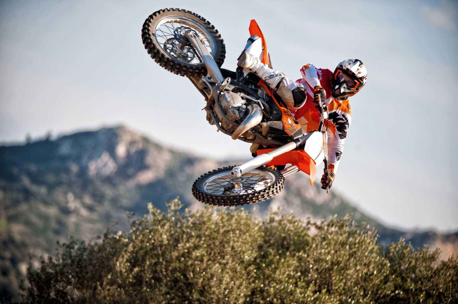 KTM Dirt Bike Wallpapers (33 images) - WallpaperCat
