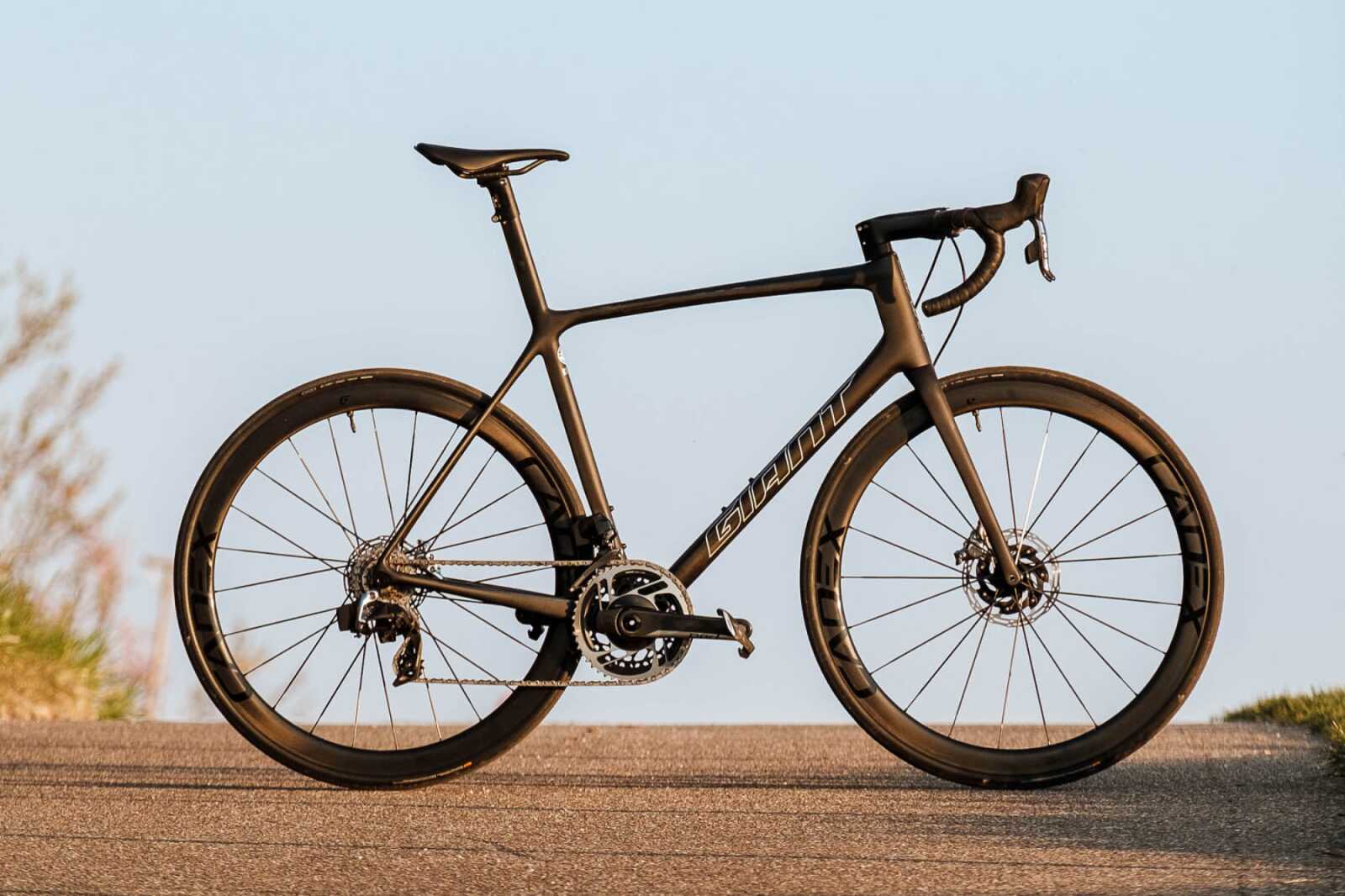 Giant Bikes Wallpapers (34 images) - WallpaperCat