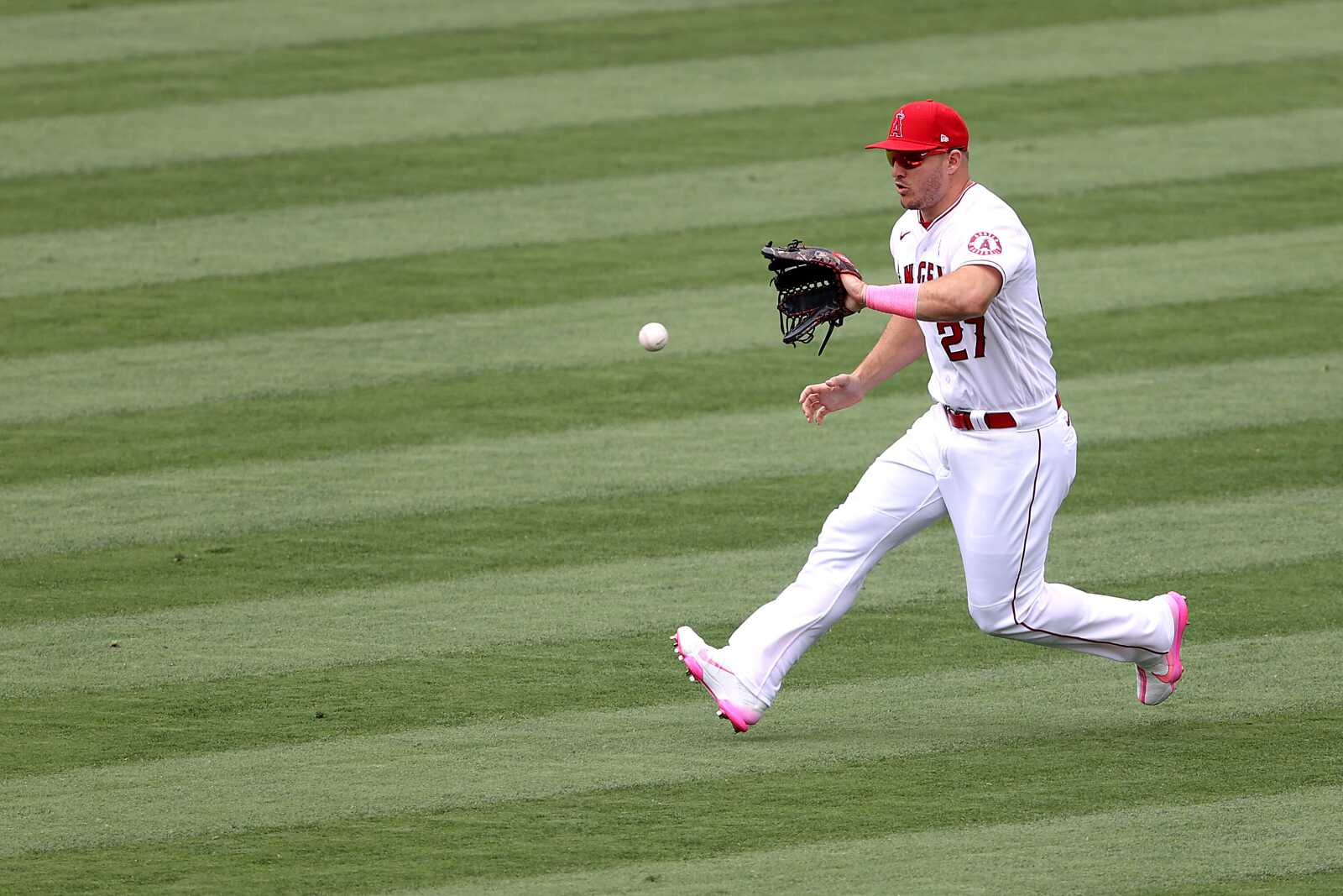Mike Trout Wallpapers (29 images) - WallpaperCat