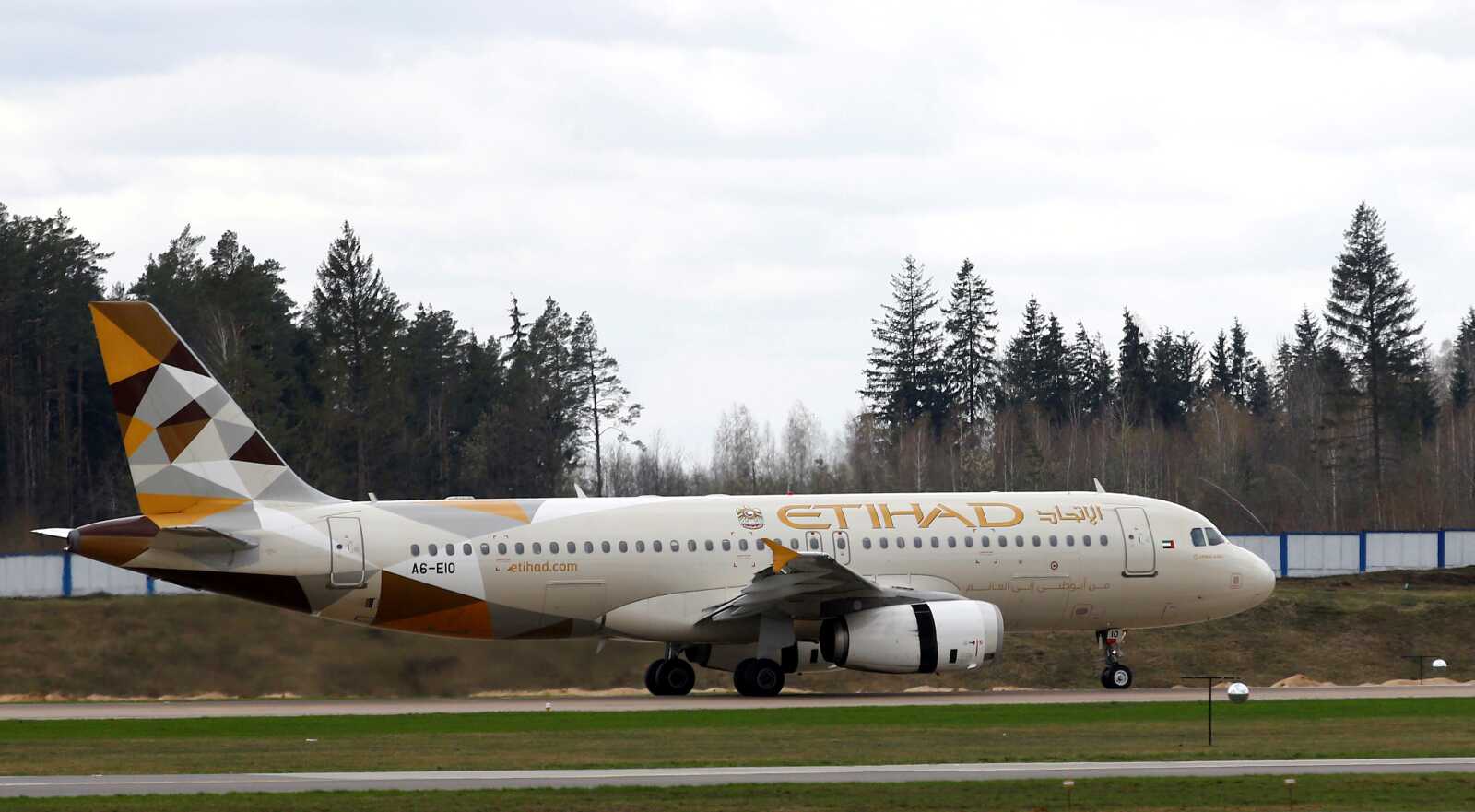 Etihad Airways Wallpapers (37 images) - WallpaperCat