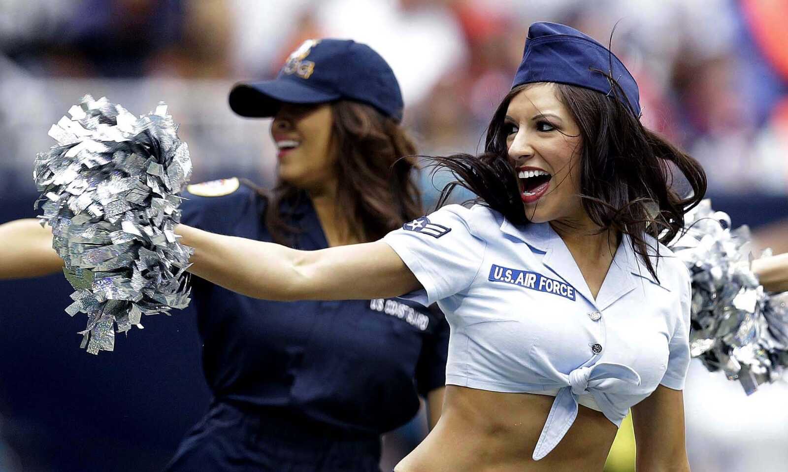 Cheerleader Wallpapers 31 Images Wallpapercat