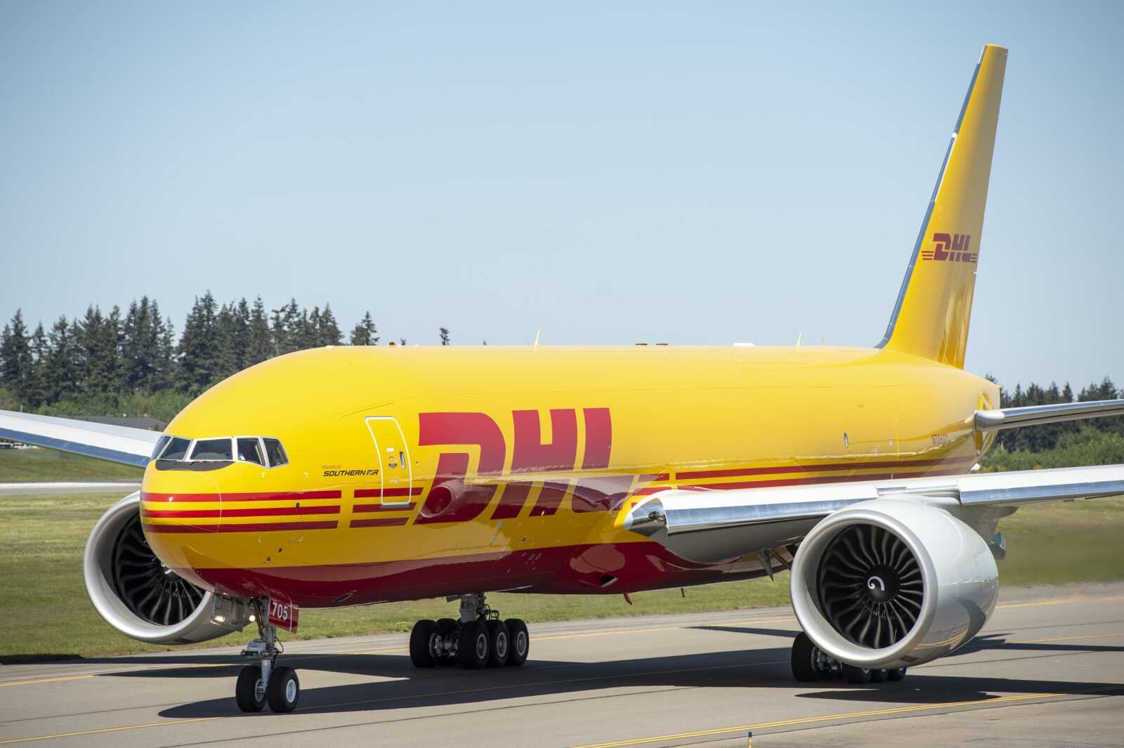 DHL Wallpapers (39 images) - WallpaperCat