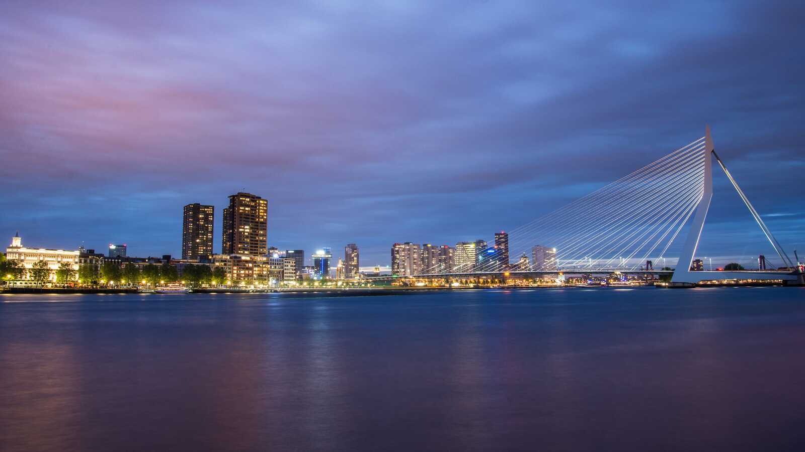 Rotterdam Skyline Wallpapers (33 images) - WallpaperCat