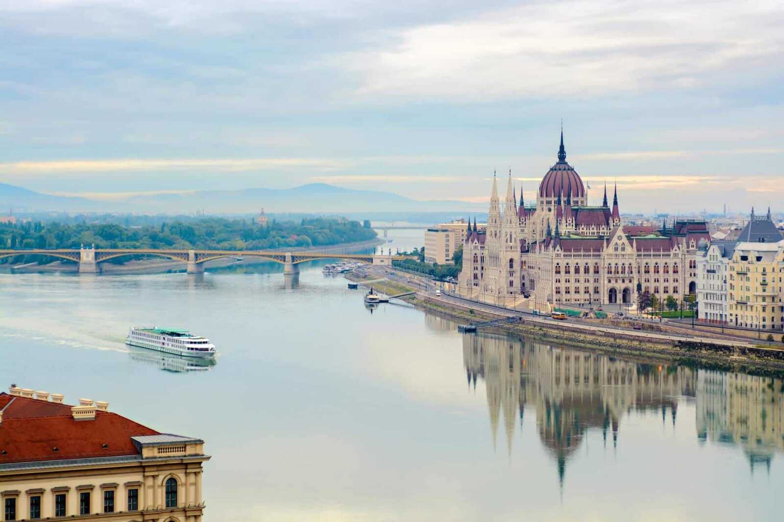 Hungary Wallpapers (40 images) - WallpaperCat
