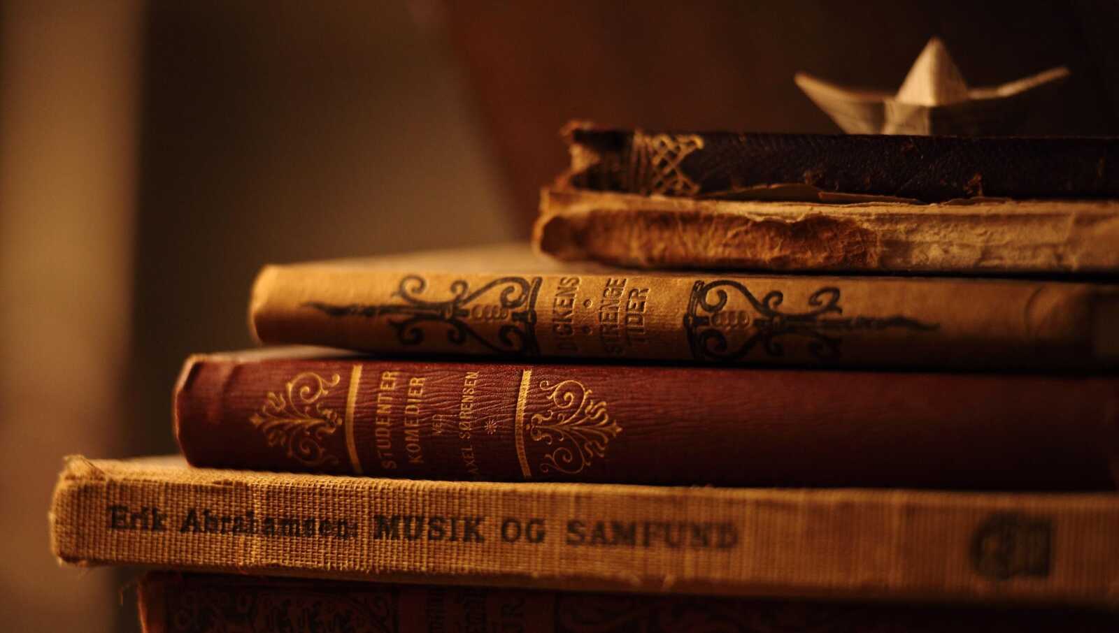 Book Wallpapers (113 images) - WallpaperCat