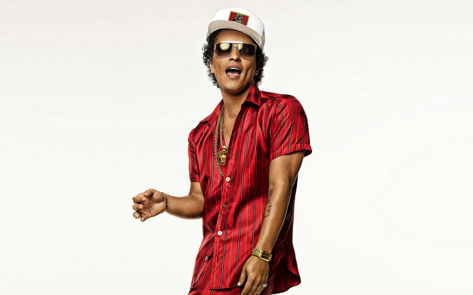 Bruno Mars Wallpapers (66 images) - WallpaperCat