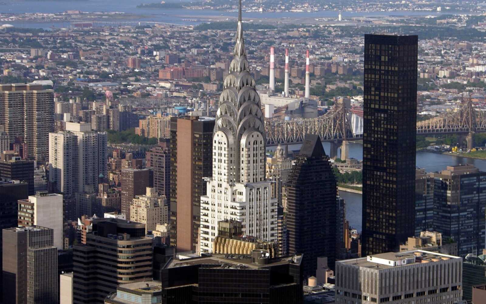 Chrysler Building Wallpapers (24 images) - WallpaperCat