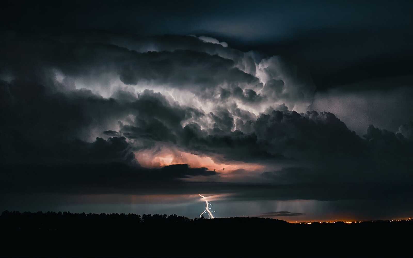 Thunder Wallpapers (87 images) - WallpaperCat